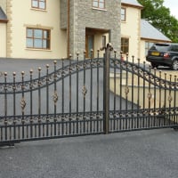 Tumble Forge Ltd, Llanelli | Gates & Railings - Yell