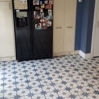 Female Tiler, Loughton | Tilers - Yell