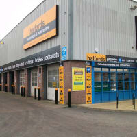Halfords Autocentre, Aberdeen | Garage Services - Yell