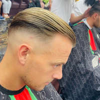 Sopranos Gents Hairdresser, Woking | Barbers - Yell