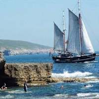 Moonfleet Adventure Sailing, Portland | Boat Hire - Yell