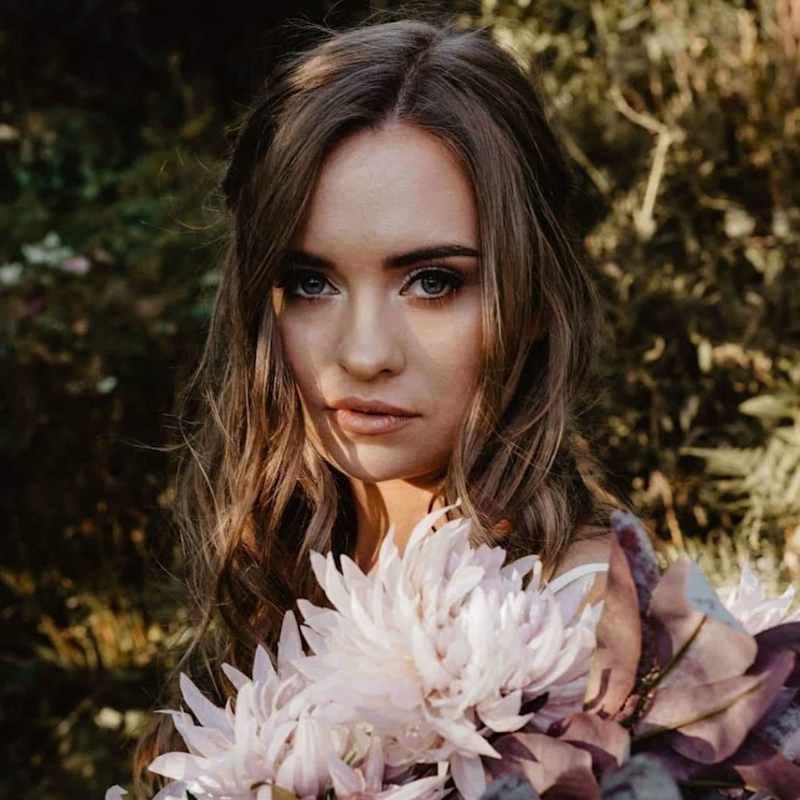 Rebecca Duff's Instagram, Twitter & Facebook on IDCrawl